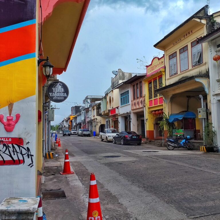 Happy Sunday Haftday Market | From Khao Lak
